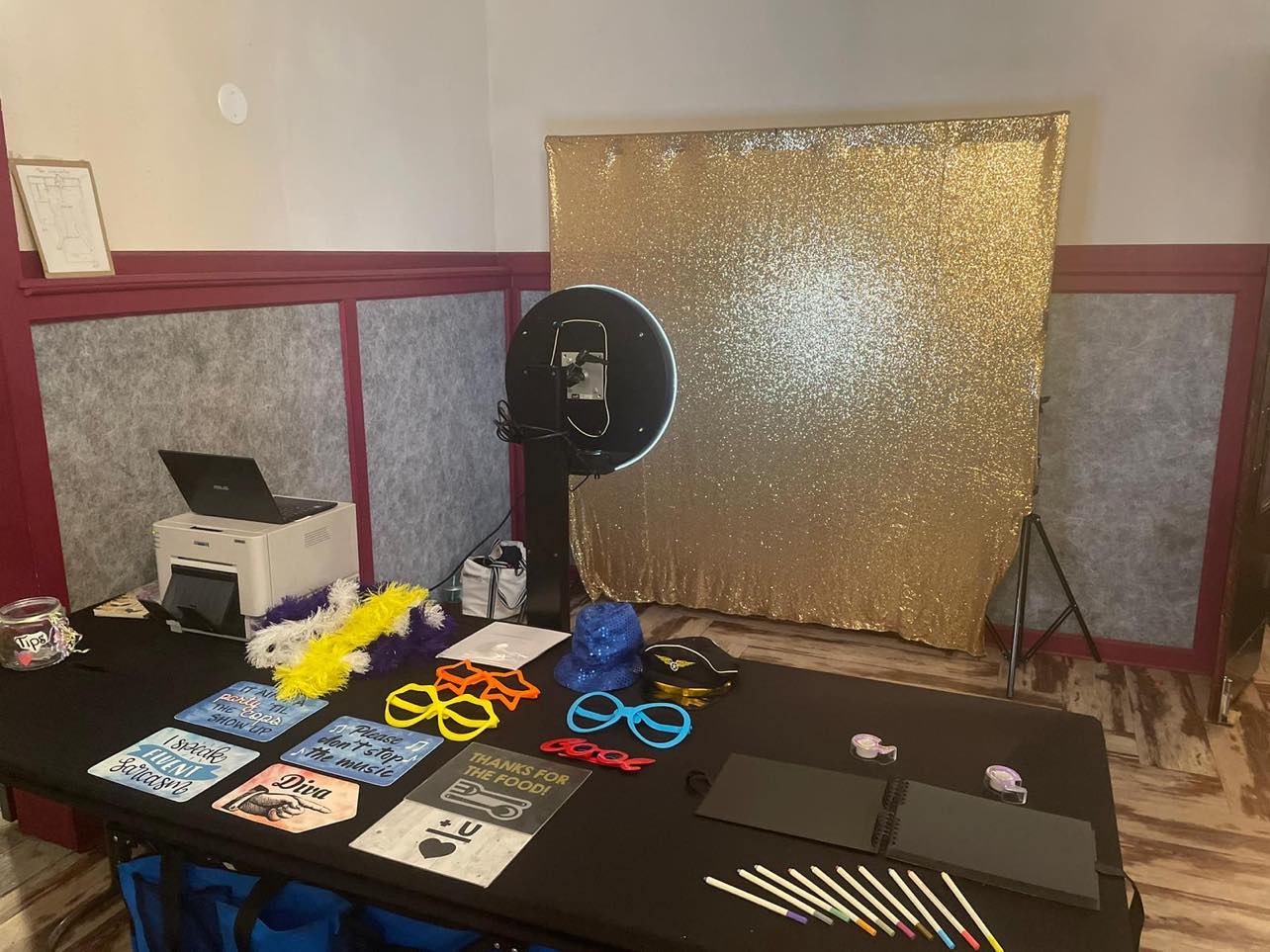 What to Look for When Renting a Photo Booth in Houston